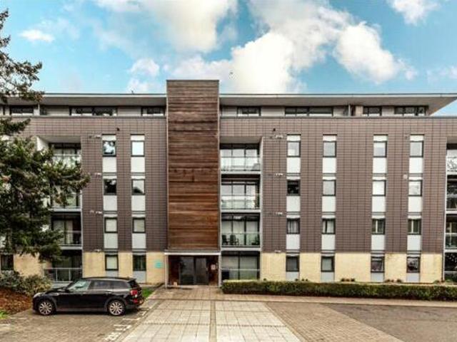 2 Bedroom Apartment For Sale In Hatfield Road