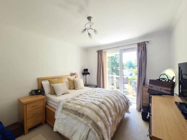 2 bedroom apartment for sale in Haven Road, Canford Cliffs, BH13