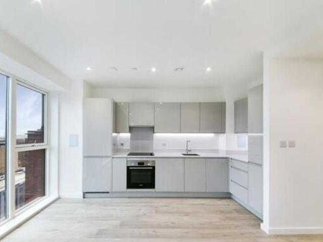 2 Bedroom Apartment For Sale In Heartwell Avenue, London