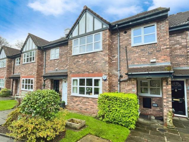 2 bedroom apartment for sale in Heaton Court Gardens, Chorley New Road, Bolton, BL1