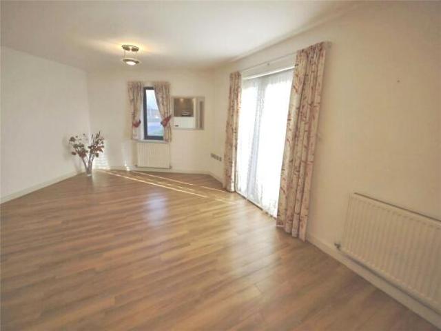 2 bedroom apartment for sale in Helen House, Rollason Way, Brentwood, Essex, CM14