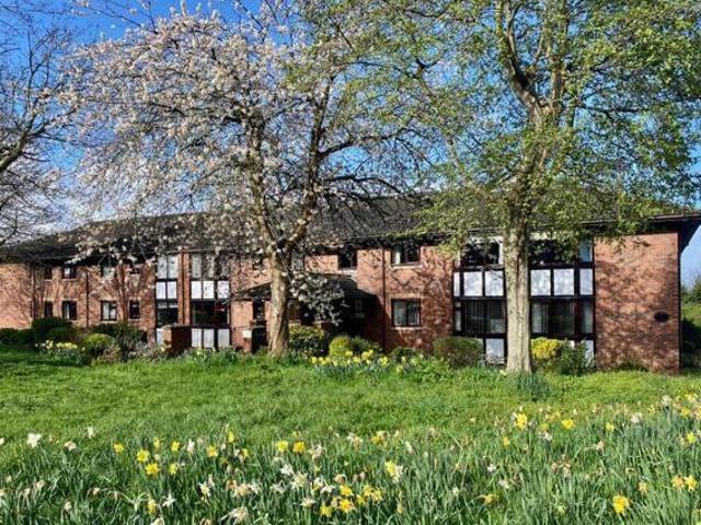 2 Bedroom Apartment For Sale In Helsby