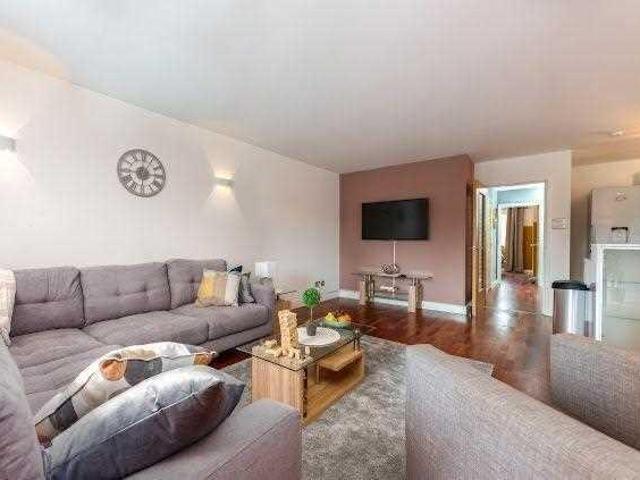 2 bedroom apartment for sale in Henke Court, Exeter, CF10