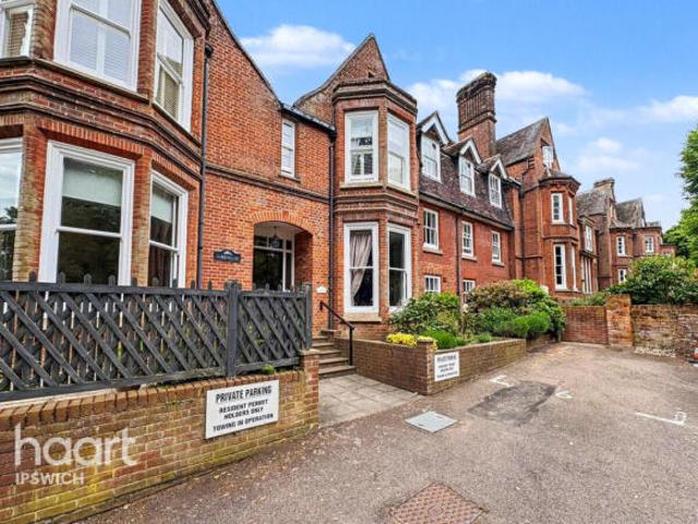 2 bedroom apartment for sale in Henley Road, Ipswich, IP1