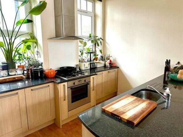 2 bedroom apartment for sale in Henry Street, Northampton, NN1