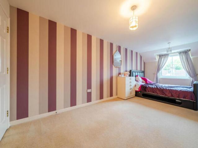 2 bedroom apartment for sale in High Street, Orpington, BR6