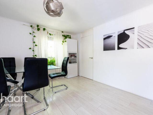 2 bedroom apartment for sale in Highdene Road, Cambridge, CB1