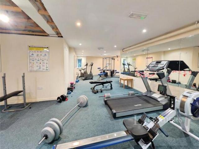 2 bedroom apartment for sale in Hill Lane, Southampton, Hampshire, SO15