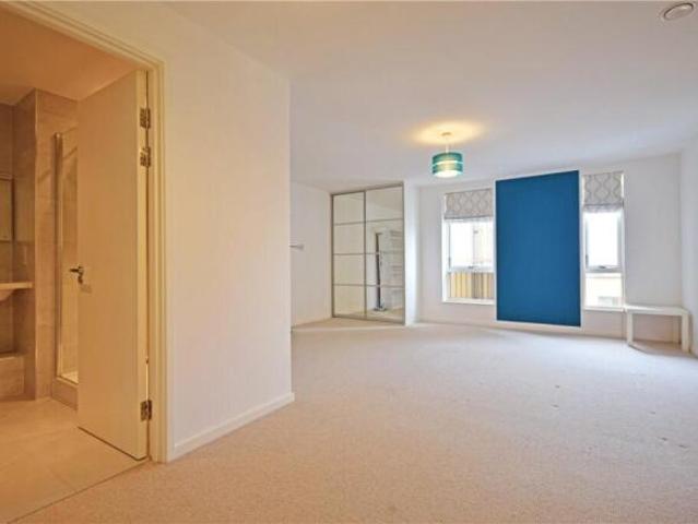 2 bedroom apartment for sale in Hills Road, Cambridge, CB2