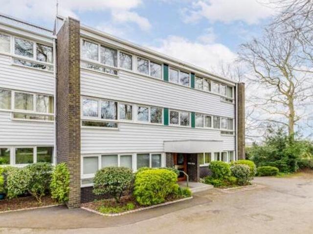 2 Bedroom Apartment For Sale In Hitchin, Hertfordshire