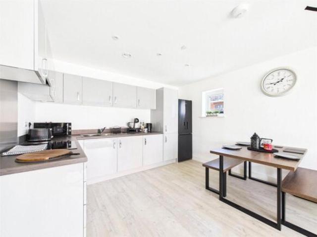 2 bedroom apartment for sale in Hobbs Way, Gloucester, Gloucestershire, GL2