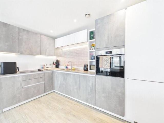2 bedroom apartment for sale in Hobbs Way, Gloucester, Gloucestershire, GL2