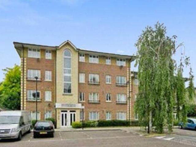 2 Bedroom Apartment For Sale In Holly Street