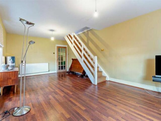 2 bedroom apartment for sale in Holly Walk, Leamington Spa, CV32