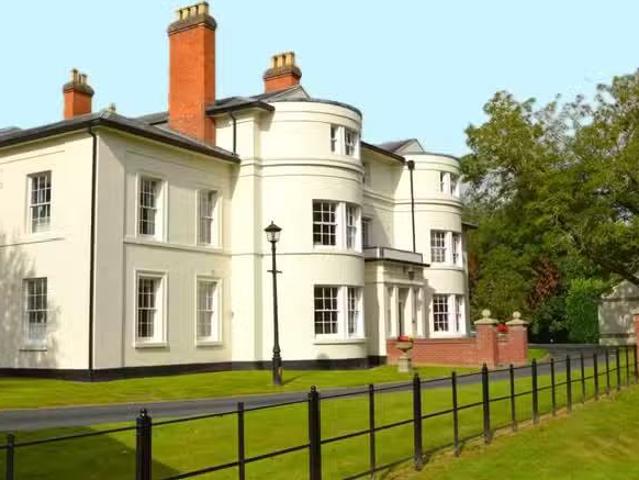 2 bedroom apartment for sale in Holyhead Road, Bicton, Shrewsb.