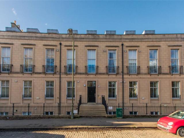 2 bedroom apartment for sale in Hopetoun Crescent, Edinburgh, Midlothian, EH7