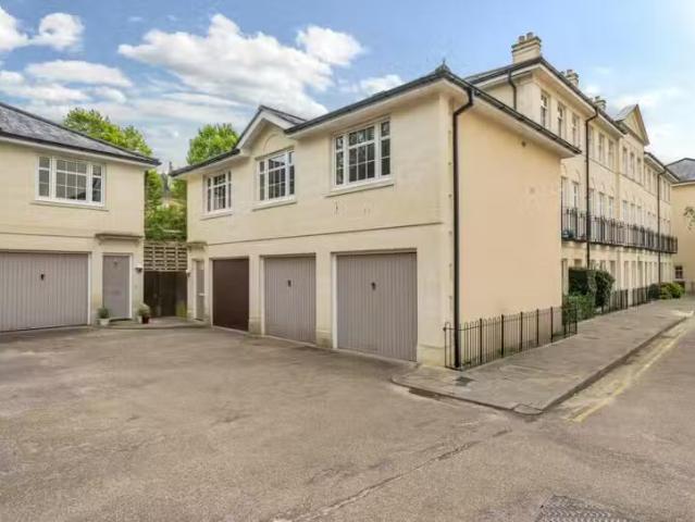 2 bedroom apartment for sale in Horstmann Close, Bath, Somerse.