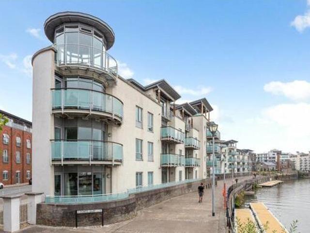 2 Bedroom Apartment For Sale In Hotwell Road, Bristol