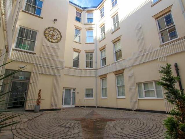 2 bedroom apartment for sale in Hounds Gate Court, Nottingham, NG1