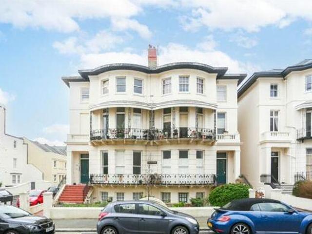 2 Bedroom Apartment For Sale In Hove, East Sussex