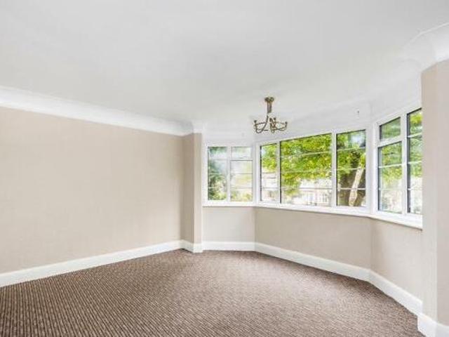 2 Bedroom Apartment For Sale In Hove, East Sussex