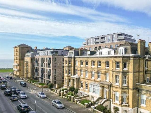 2 Bedroom Apartment For Sale In Hove, East Sussex