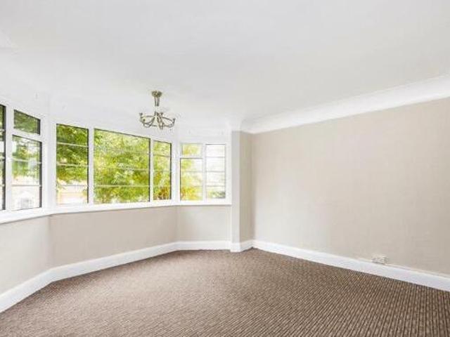 2 Bedroom Apartment For Sale In Hove, East Sussex