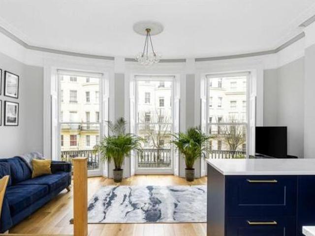2 Bedroom Apartment For Sale In Hove, East Sussex