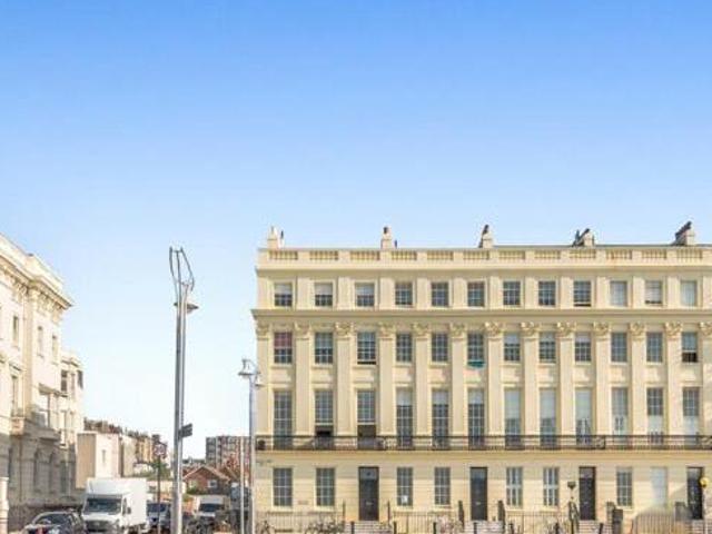 2 Bedroom Apartment For Sale In Hove, East Sussex