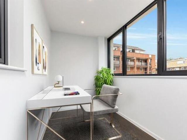 2 Bedroom Apartment For Sale In Hoxton, London