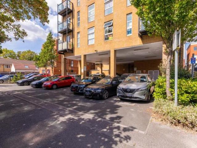 2 bedroom apartment for sale in Ibex House, Burlington Road, Slough, SL1