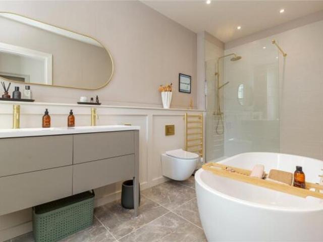 2 bedroom apartment for sale in Inverleith Terrace Lane, Inverleith, Edinburgh, EH3