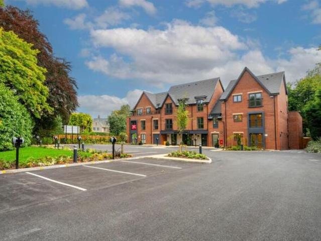 2 bedroom apartment for sale in Jessiefield Court, Greater Manchester M20 2BW, M20
