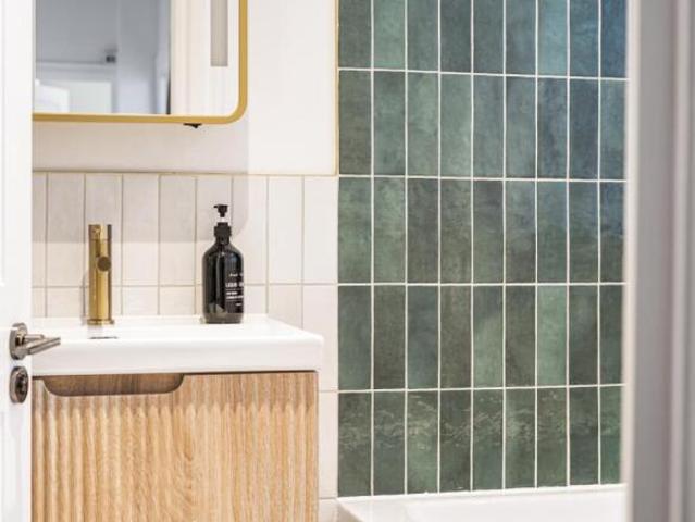 2 bedroom apartment for sale in Kilburn Lane, Westminster, W10