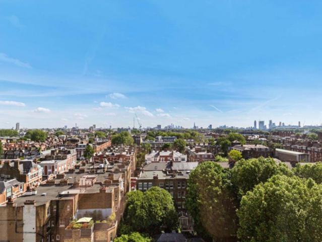 2 bedroom apartment for sale in King's Road, Chelsea SW3