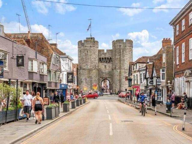 2 bedroom apartment for sale in Kingsmead Road, Canterbury, CT1 1JX, CT1