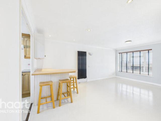 2 bedroom apartment for sale in Kirkstall Place, Oldbrook, MK6