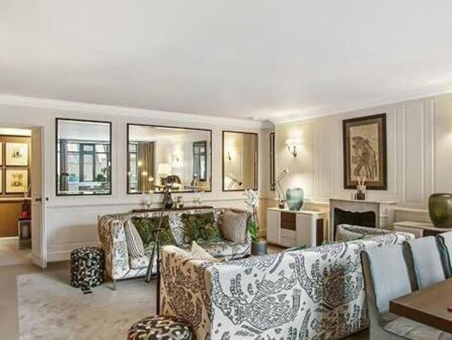 2 Bedroom Apartment For Sale In Knightsbridge, London