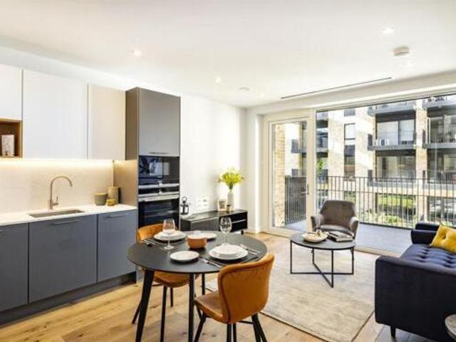 2 Bedroom Apartment For Sale In Luton Strett, London