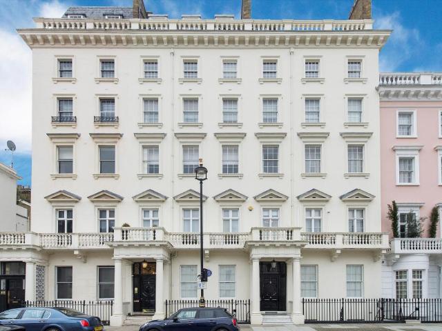 2 bedroom apartment for sale in Lyall Street, London, SW1X