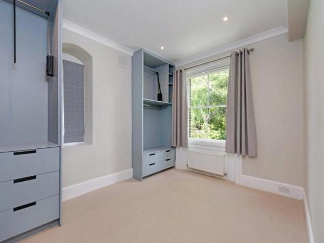 2 bedroom apartment for sale in Lyndhurst Road, London, NW3