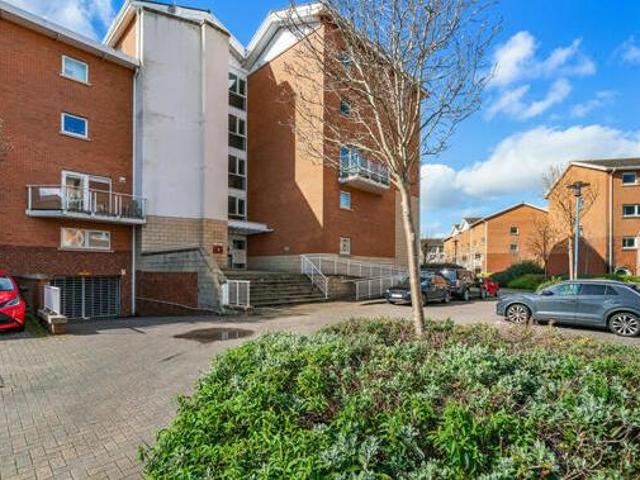 2 Bedroom Apartment For Sale In Lynton Court