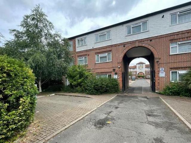 2 Bedroom Apartment For Sale In Lady Margaret Road