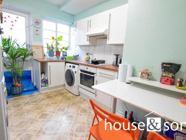 2 bedroom apartment for sale in Lansdowne House, Christchurch Road, Bournemouth BH1