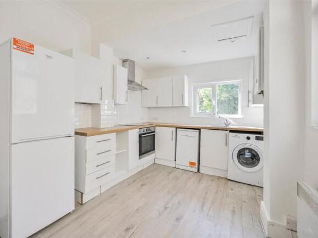 2 bedroom apartment for sale in Lascotts Road, London, N22