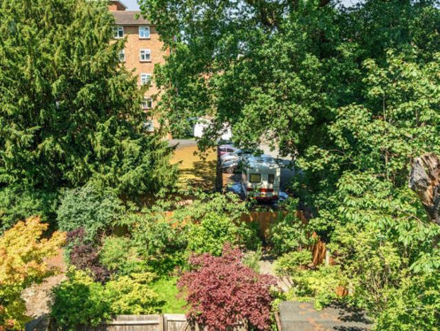 2 bedroom apartment for sale in Lawrie Park Gardens, London, SE26