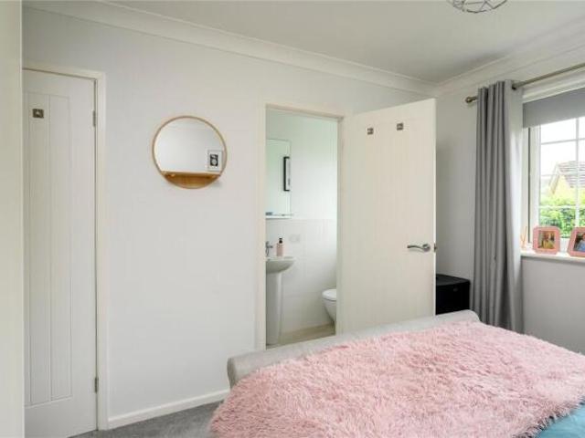 2 bedroom apartment for sale in Leconfield Court, Wetherby, LS22