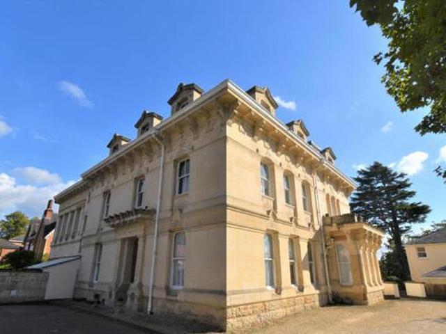 2 Bedroom Apartment For Sale In Leamington Spa