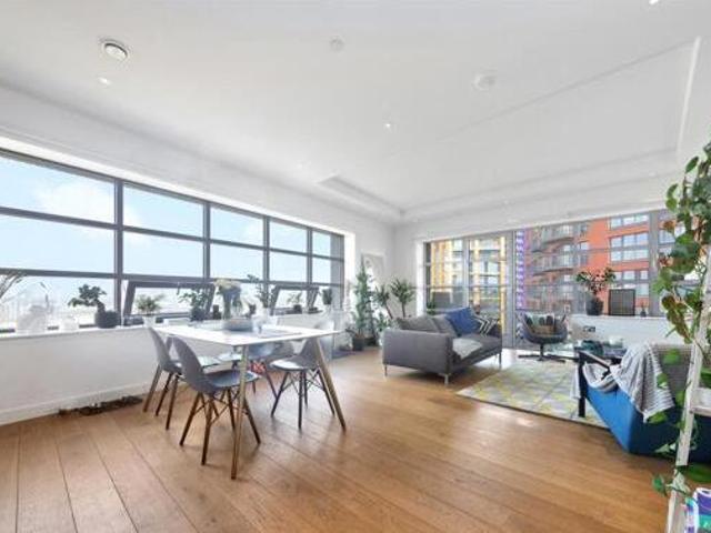 2 Bedroom Apartment For Sale In Leamouth Peninsula, London City Island