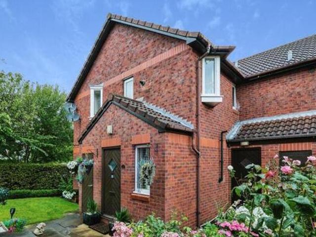 2 Bedroom Apartment For Sale In Leeds